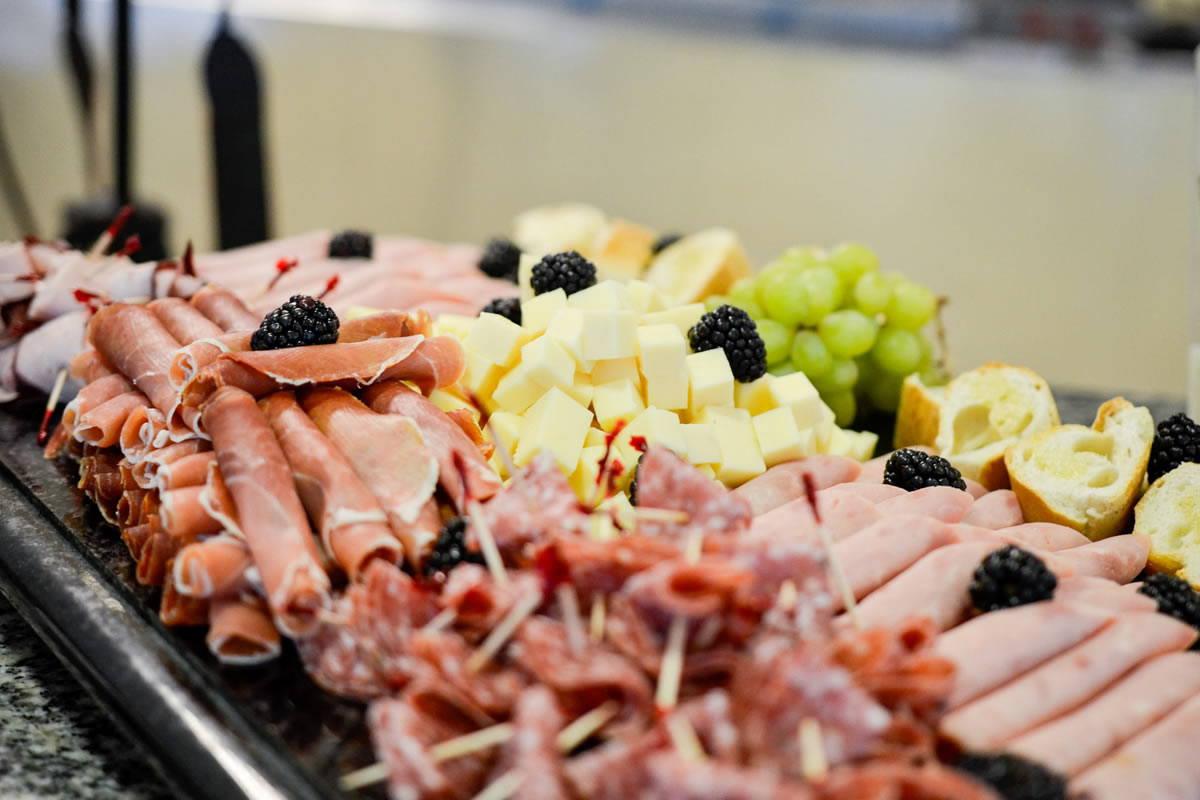 Cinco ventajas de incluir carnes frías en tu dieta : Fiancee Bodas