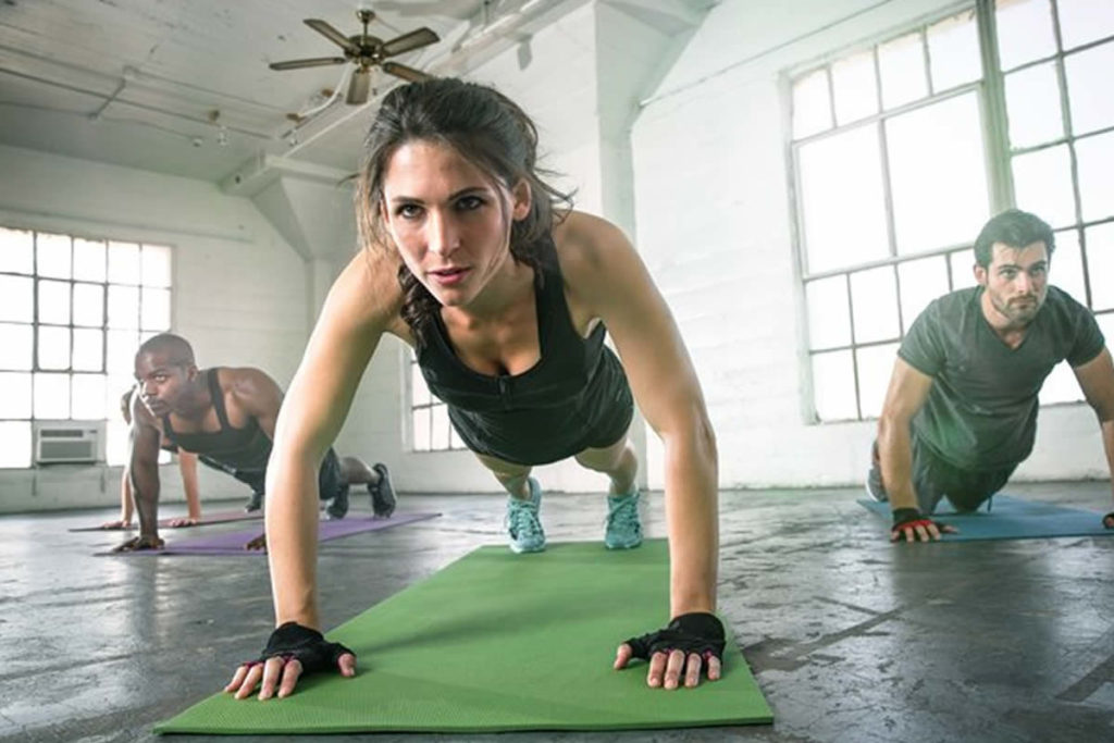 Lagartijas, burpees y mountain climbers son los ejercicios ideales que ...