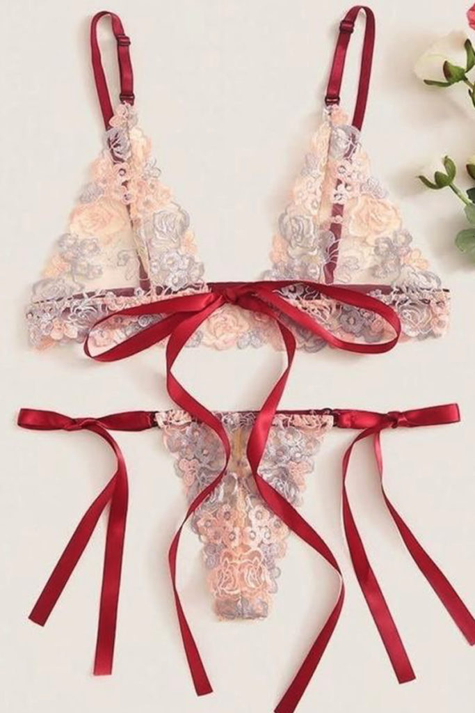 Lencería romántica para usar en el día de San Valentín : Fiancee Bodas