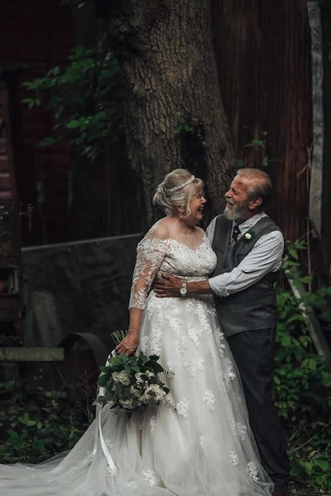 Ideas de vestidos de novia para prometidas de más de 50 años : Fiancee ...